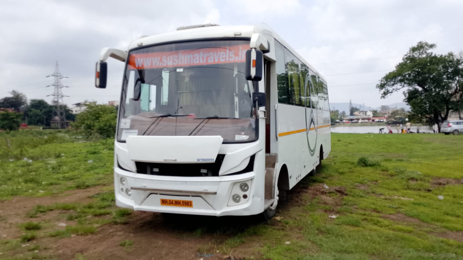 Top Corporate Bus Rental Services India for Your Company